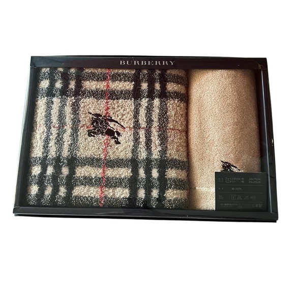 Burberry | Bath | Nib Authentic Japan Edition Burberry Towel Set | Poshmark